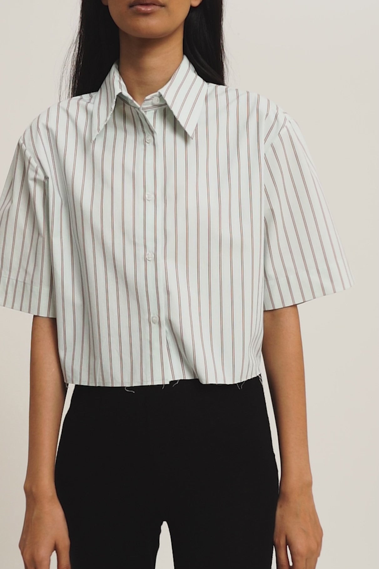 Minah Cropped Shirt – URA